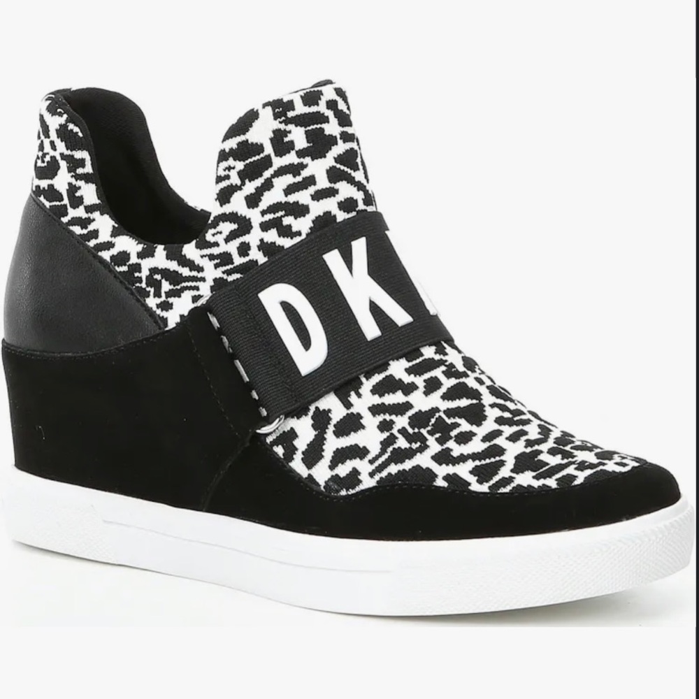 Dkny Black Animal Print .5 Inch Platform Shoes Size 8… - Gem